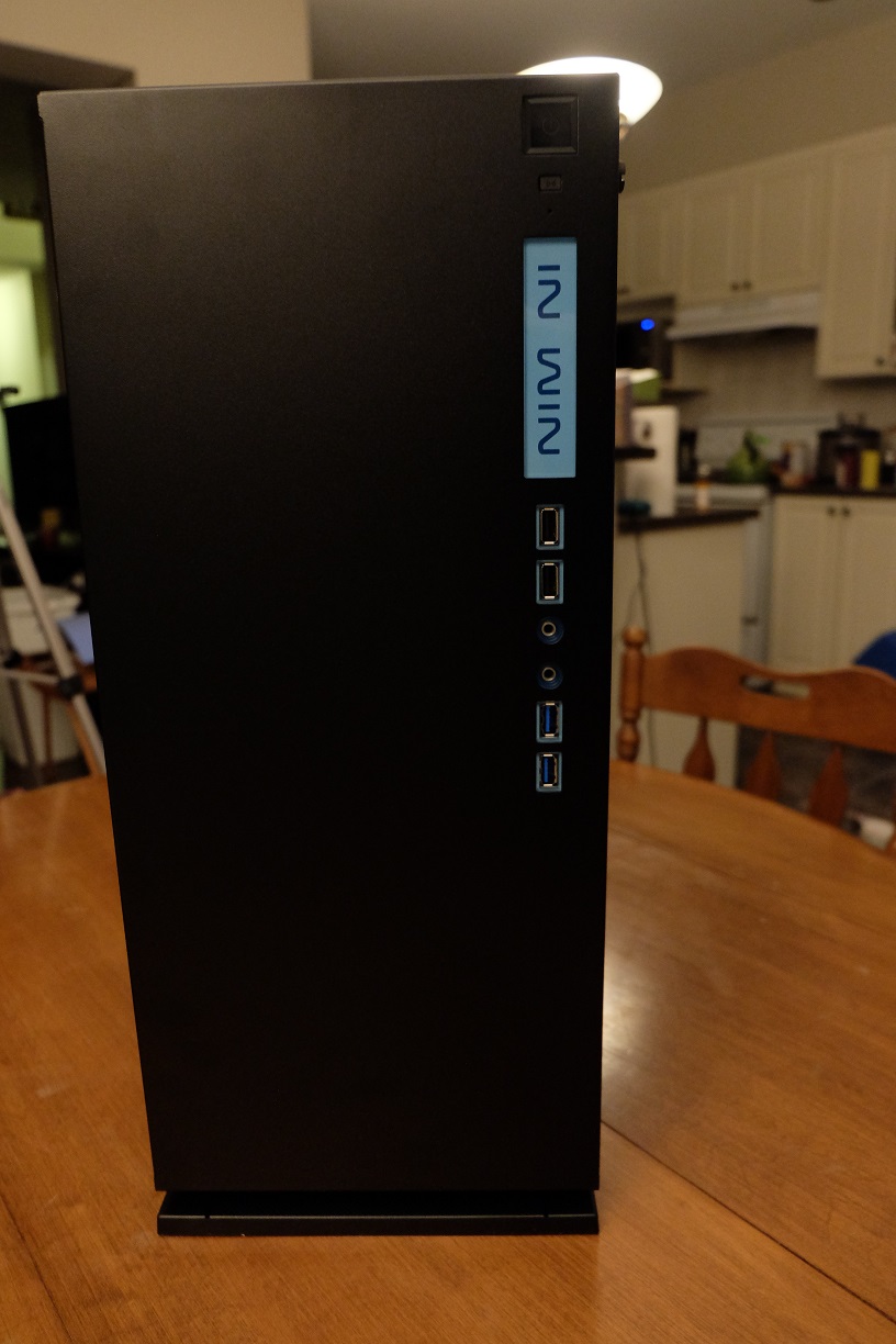 In WIN 303 Review: Tempered Glass and Honey Comb - Esports Edition